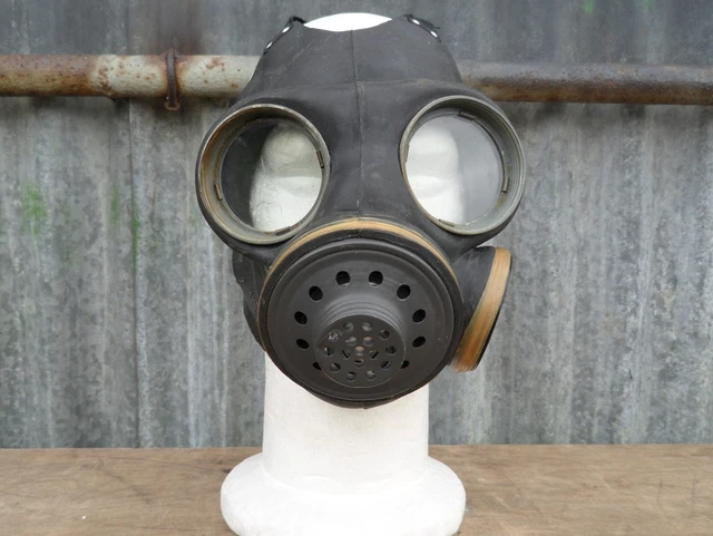 1950'S EARLY COLD WAR BRITISH ARMY LIGHT RESPIRATOR GAS MASK - RARE ...