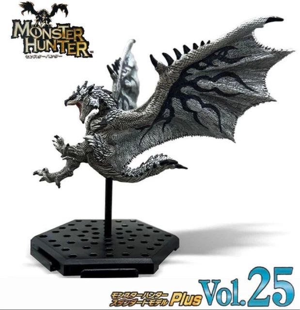 MONSTER HUNTER FIGURA Standard Model Rioreus Specie Rara EUR 62,74 ...