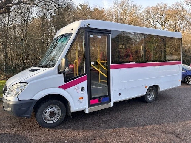 Minibuses/Buses/Coaches, Commercial Vehicles, Cars, Motorcycles ...