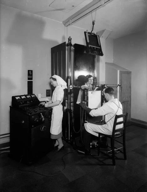 THE XRAY MACHINE At University College London 1937 Old Photo $9.00 ...