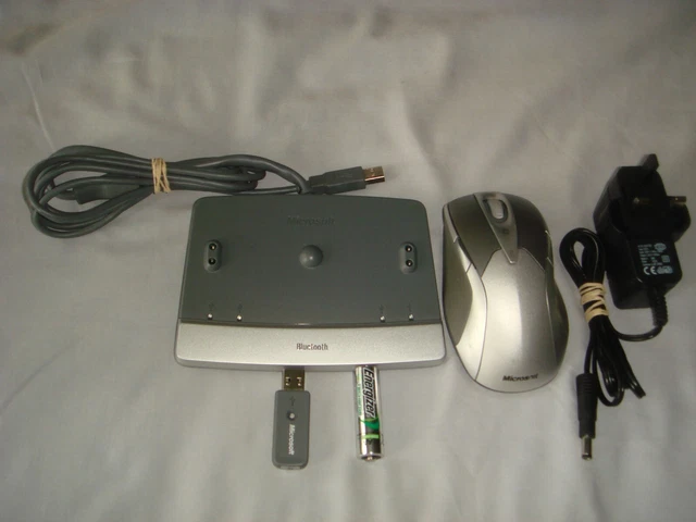 MICROSOFT WIRELESS LASER MOUSE 8000 MODEL: 1062 & CHARGING HUB v1.0 ...