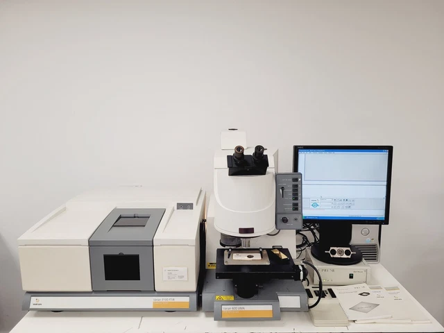 VARIAN 600 UMA FT-IR Sistema di microscopio con Varian 3100 FT-IR ...