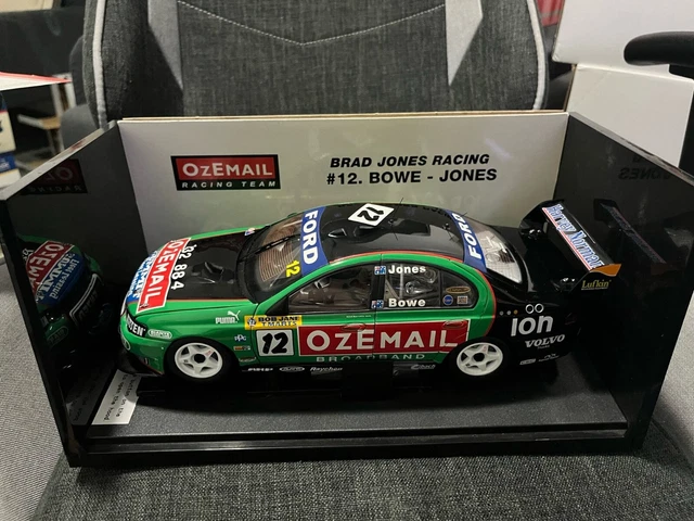 BIANTE 1:18 FORD Falcon Brad Jones Racing AU XR8 John Bowe 2002 ...