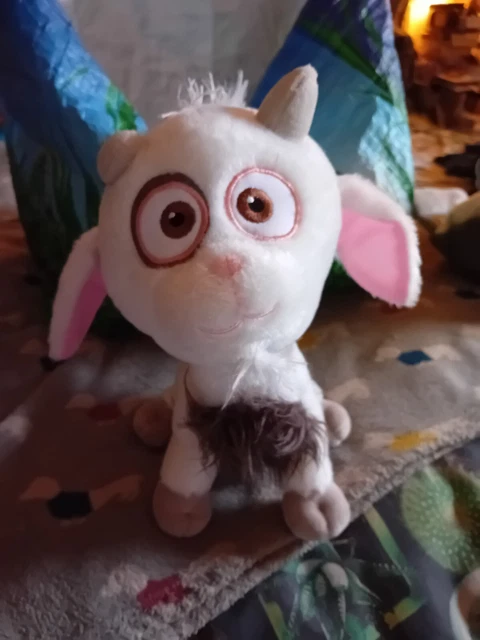 DESPICABLE ME 3 Unicorn Lucky The Goat, Unigoat, 10 Inch Plush Toy £8. ...