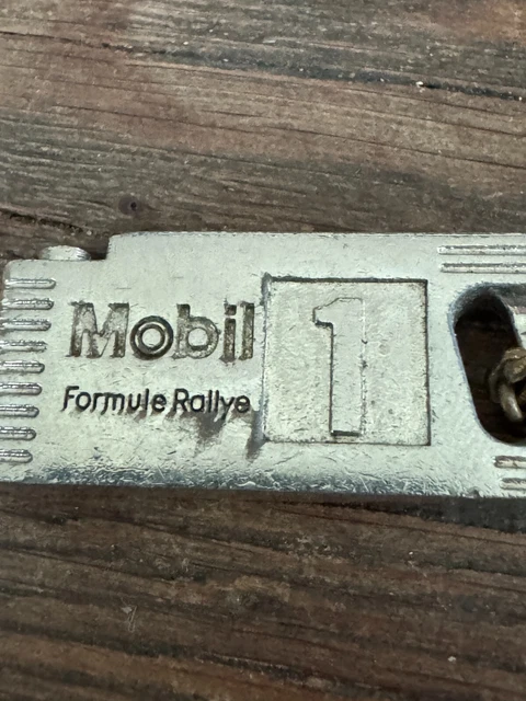 ANCIEN PORTE-CLE PETROLIER Metal Mobil 1 Formule Rallye EUR 8,00 ...