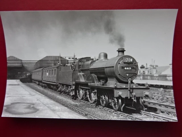 PHOTO LMS 4-4-0 Class 2P Loco No (40)667 At Paisley 11//8/38 £2.00 ...