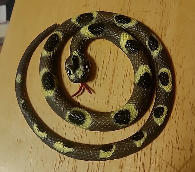 VINTAGE 32& BLACK & Green Rubber Toy Snake Reptile Lover Collectible ...