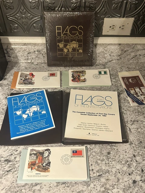VINTAGE ALBUM FLAGS of the United Nations Collection FDC Fleetwood 1982 ...
