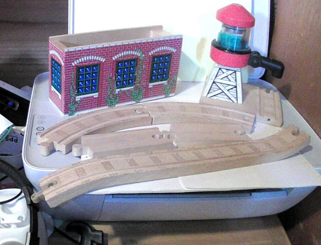 THOMAS THE TANK Engine Official Wooden Tracking With Very Long Riser ...