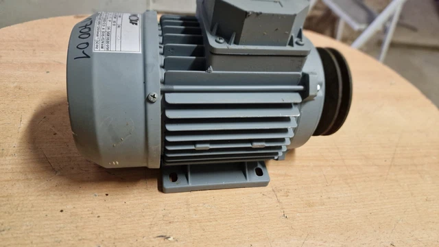 WOLF MTDW ELEKTROMOTOR 400V Drehstrommotor Kondens Motor Elektro 3 ...