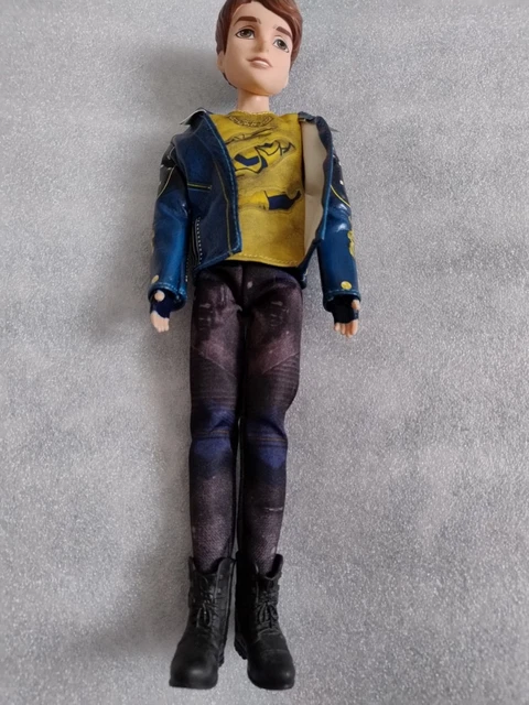 DISNEY DESCENDANTS 2 Isle of the Lost Ben Doll w Jacket Outfit Son of ...