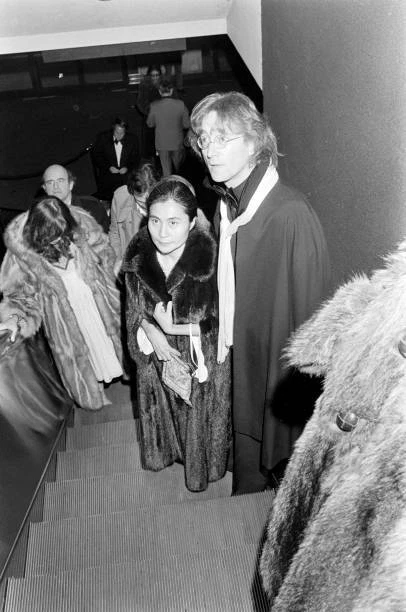 CARLY SIMON PETER Boyle James Taylor Yoko Ono and John Lennon- 1977 Old ...