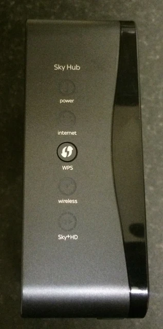 ROUTEUR WIFI SKY HUB SR102 en noir (Internet, haut débit, WiFi) EUR 10 ...