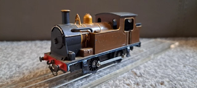 TRIANG 00 GAUGE Polly Steam Tank Engine 0-4-0 Repainted £15.00 ...