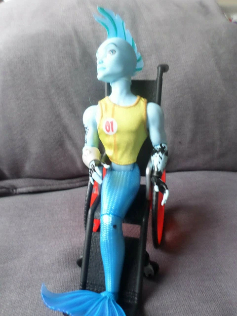 MONSTER HIGH FINNEGAN Wake doll with Wheelchair EUR 17,29 - PicClick FR