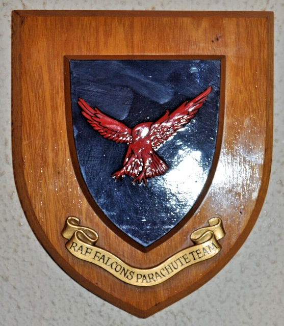 ROYAL AIR FORCE Falcons Parachute Team mess wall plaque shield crest ...