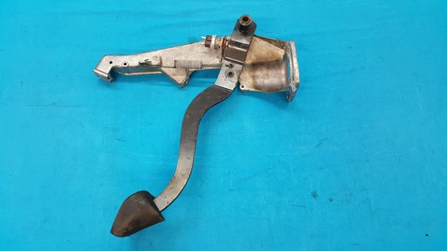 ORIGINAL MERCEDES-BENZ W107 R107 SLC Brake Pedal with Stand £6.13 ...