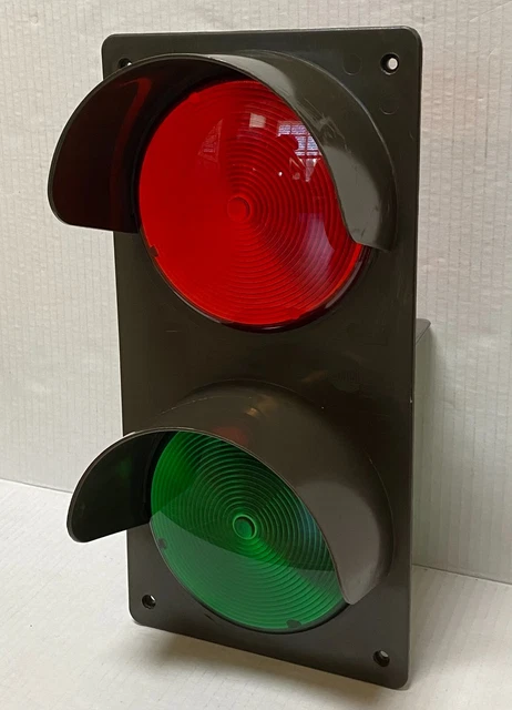 RAILROAD TRAFFIC SIGNAL Light Railway Plastic Lens Cover Red Green 14 ...