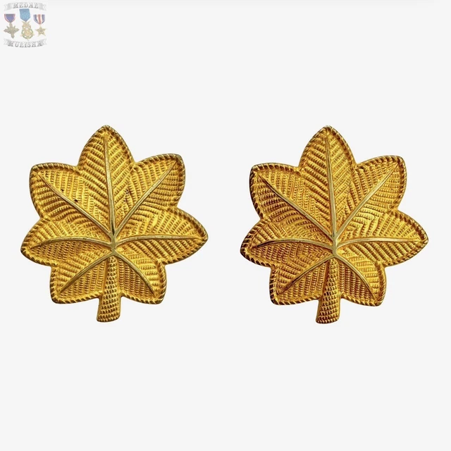 WWII U.S. ARMY MAJOR OFFICER RANK OAK LEAF INSIGNIA 1-1/8” x 1-1/16 ...