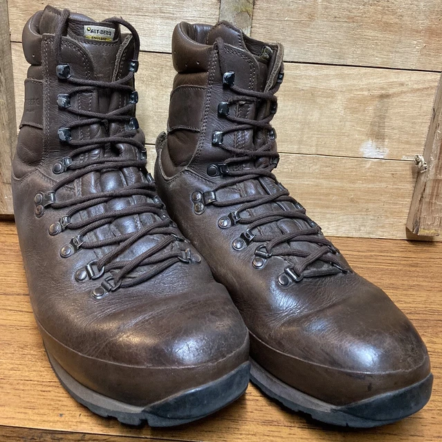 BRITISH ARMY BROWN Altberg Defender High Liability Combat Boots 10 Wide ...