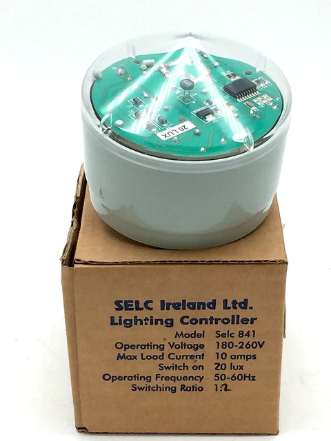 SELC PHOTOCELL CONTROLLER Light Switch Timer 841 Model 841077 NEMA Dusk ...