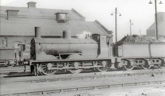 EX CALEY CLASS 2F 0-6-0 No 57268 a POLMADIE SHED YARD 1952 R/PHOTO £1. ...