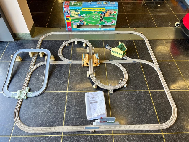 THOMAS & FRIENDS Trackmaster Super Sodor Adventure ENORME Set 80+ Pezzi ...