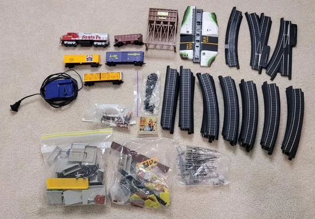 VINTAGE LIFE-LIKE HO Santa Fe Flyer Train Railroad Railway Set Power ...