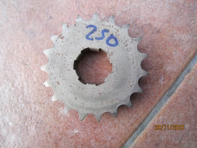 MATCHLESS G2, AJS 14,AMC 250cc JAMES, FRANCIS BARNETT GEARBOX SPROCKET ...