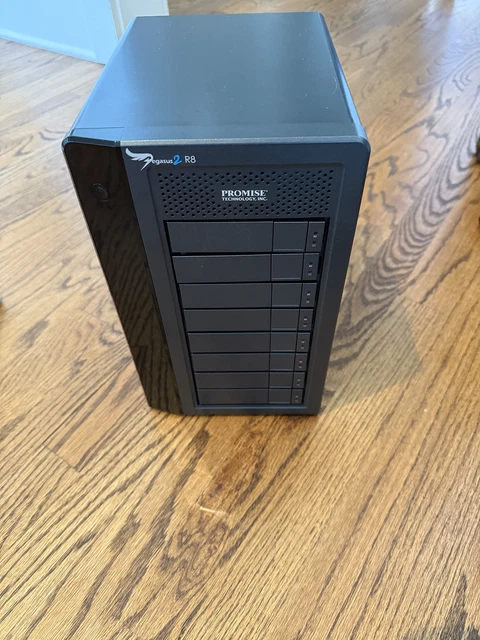 PROMISE PEGASUS2 R8 Thunderbolt 2 RAID Storage Array, 80TB plus spare ...