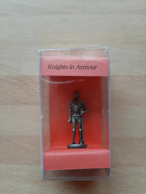 VINTAGE WESTAIR KNIGHTS In Armour Miniature Roman Soldier Figure EUR 7 ...