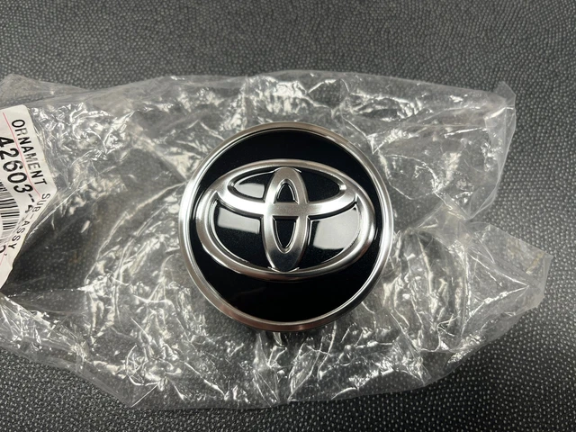 TOYOTA ALLOY WHEEL Hub Cap Badge Centre Cap Logo Genuine 42603-42130 £ ...