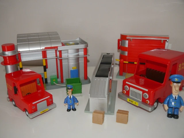 POSTMAN PAT TOYS Sorting Office SDS Van Large Friction Van Figures ...