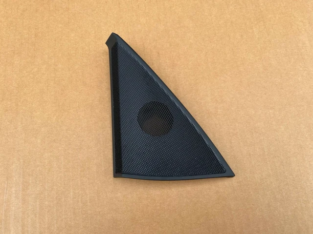 MERCEDES BENZ C63 AMG W204 Interior Front Door Triangle Trim LHS ...