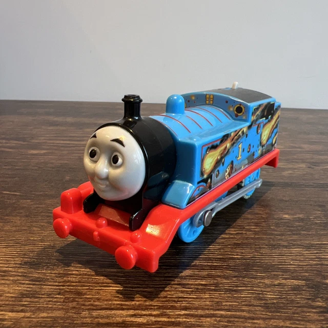 THOMAS & FRIENDS Trackmaster Dragon Escape Motorised Thomas Train ...