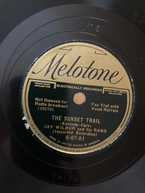 ÉNORME LOT DE DISQUES PHONOGRAPHIQUES MELOTONE BRUNSWICK années 1920 ...