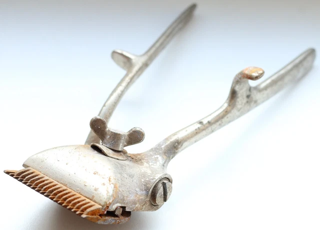 VINTAGE USSR RUSSIA Manual Hand Hair Clipper Mechanical Machine $24.99 ...