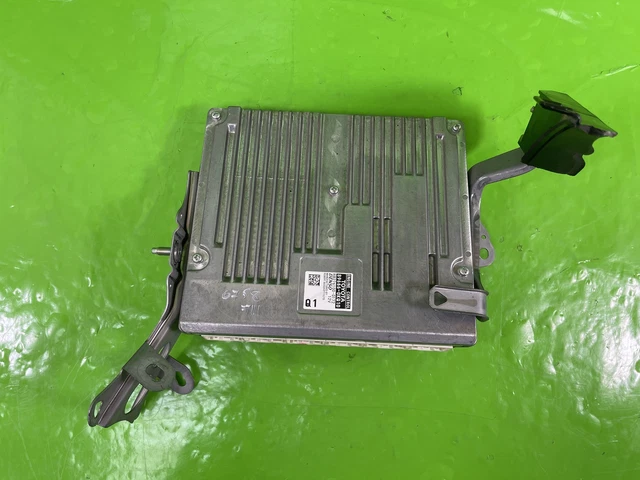 TOYOTA HILUX MK8 Engine Control Unit Ecu 2.4 Diesel 89666-0Kq10 Manual ...