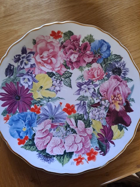 ROYAL ALBERT ASCOT bouquet by Sara Anne Schofield bone china decorative ...