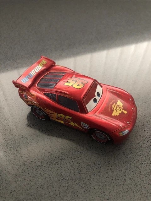 MATTEL DISNEY PIXAR Cars 2 Lightning McQueen with Metallic Finish £20. ...