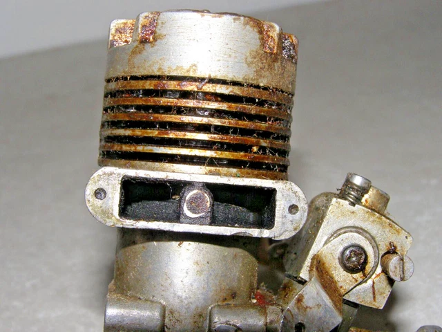 VINTAGE ENYA 35V 2 Stroke Aero Glow (Nitro) Engine Model 5225 - Needs ...