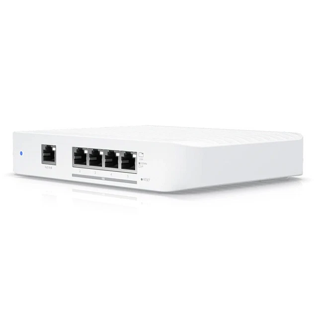 UBIQUITI NETWORKS UNIFI 4-Port 10GbE Layer 2 Switch with 1-Port PoE+ ...