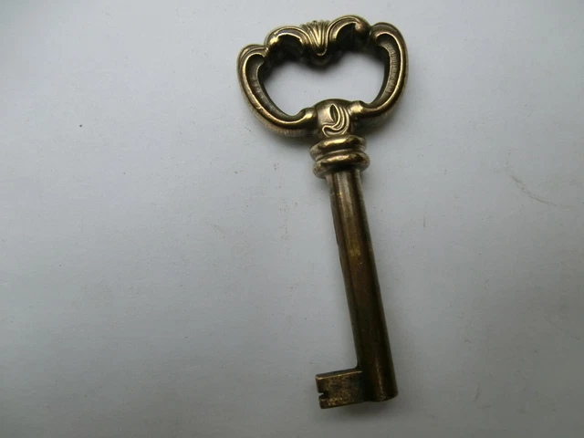 ALTE SCHLÜSSEL - schöner alter Möbelschlüssel - Schrankschlüssel EUR 3,20 - PicClick DE