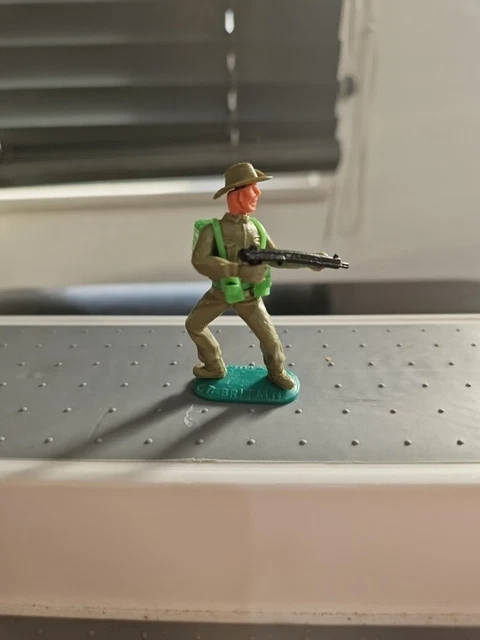 VINTAGE BRITAINS PLASTIC Soldier With Machine Gun Figure 1960s £5.00 ...