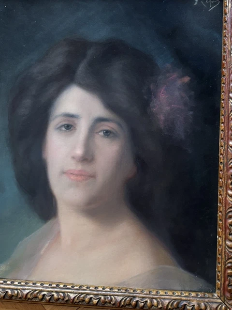 BEAU PORTRAIT D’ÉLÉGANTE Belle Époque Art Nouveau au pastel, signature ...