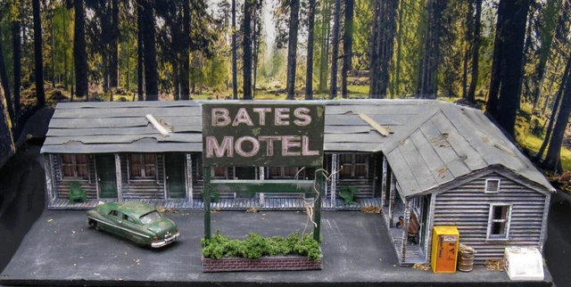 BATES MOTEL~HO SCALE~BATES House Motel~Diorama~Built Building~Horror ...
