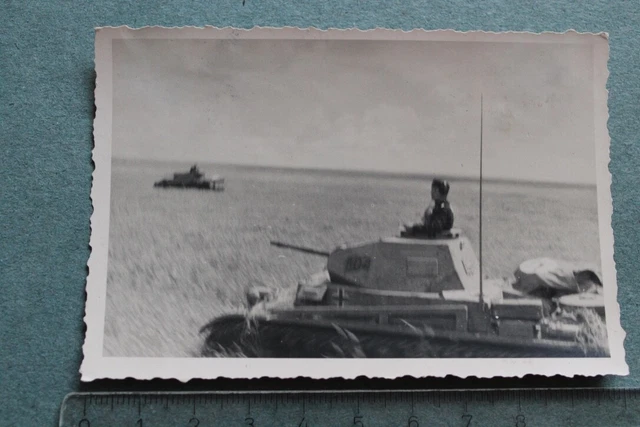 FOTO PHOTO QE WK2 Panzer tank Turm Kennung II 04 Balkenkreuz im Feld ...