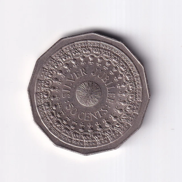 AUSTRALIAN: 1977 50 Cent Queen Elizabeth Ii Silver Jubilee Light ...