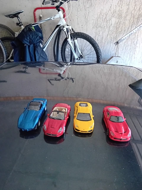 LAMBORGHINI FERRARI VIPER et autres différentes échelles lot de 4 EUR 9 ...