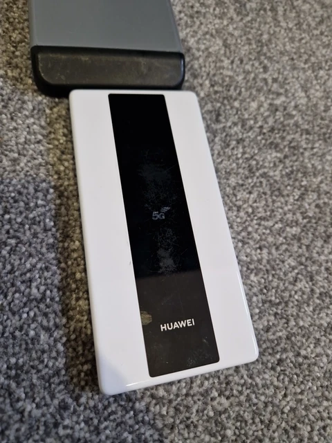 RARE HUAWEI 5G Mobile WiFi E6878-870 5G Portable Compact WiFi Hotspot £ ...